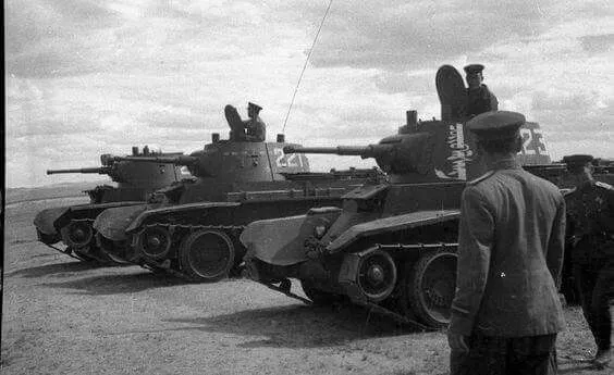 BT-7m | Published - MakerWorld