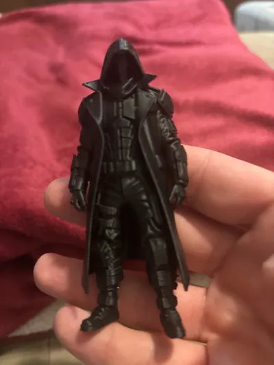 Urban Shadow Operative Figurine - Free 3D Print Model - MakerWorld