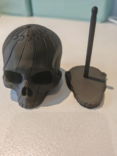 Branded Skull Twist Fidget - Free 3D Print Model - MakerWorld