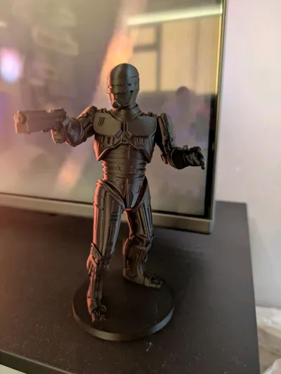 RoboCop - figurine ornament statue - Free 3D Print Model - MakerWorld