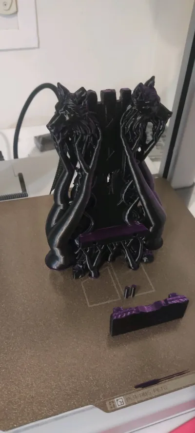 Epic Wolf Phone & Tablet Stand - Free 3D Print Model - MakerWorld