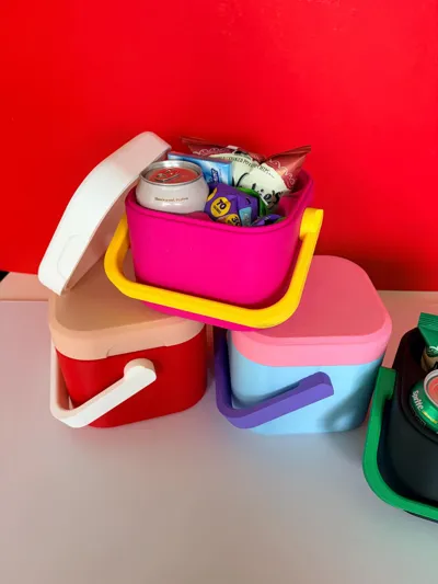 Retro Mini Cooler, 4 Can - Free 3D Print Model - MakerWorld