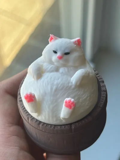Chonky Cat in a Tub / Storage or Clicker! - Free 3D Print Model ...