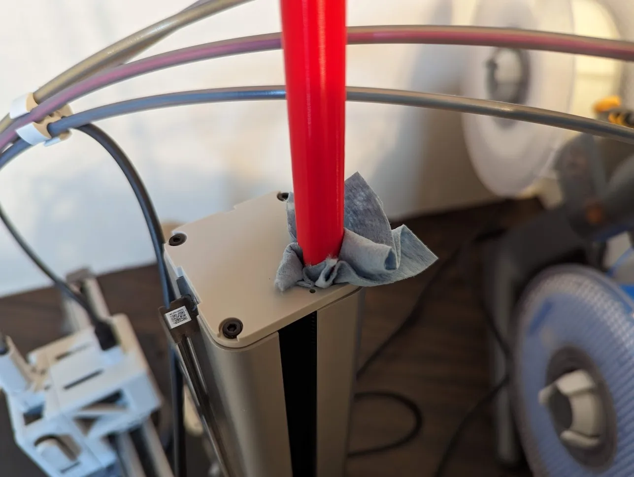 A1 Mini Lead Screw Cleaner by MadMax3D - MakerWorld