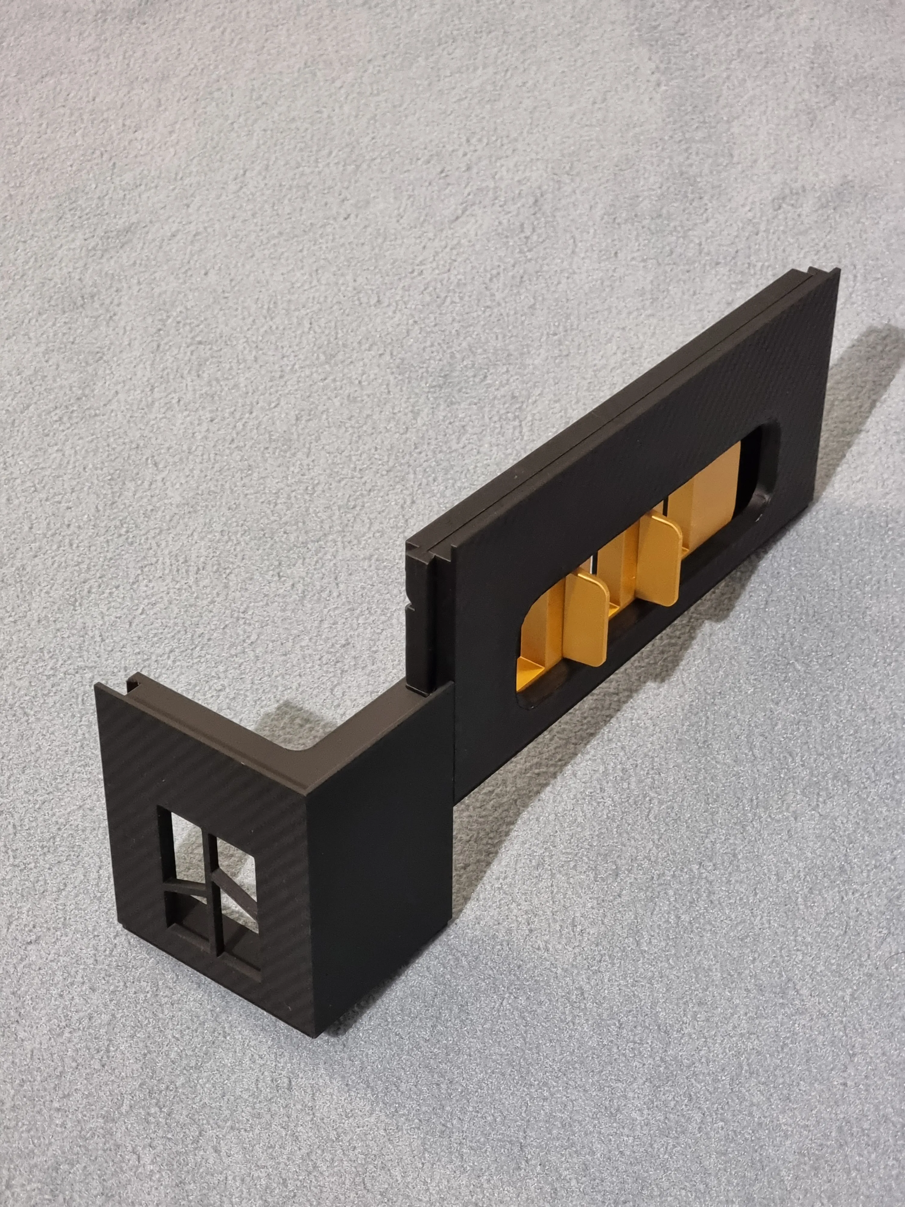 (just another) Raiser (Ultimate/Lite HG/Lite/Mini) - ventilation slots, LEDs & other features by ...