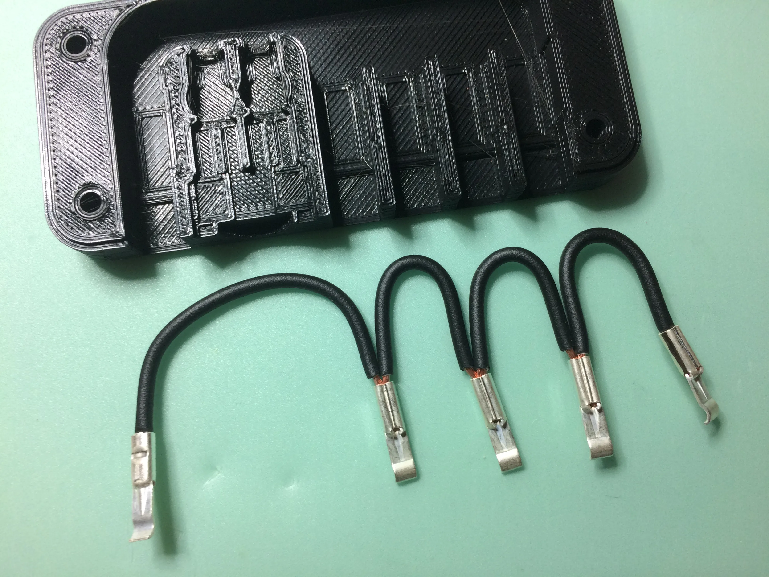 Fused Anderson Power Pole Box by Serial Hobbiest MakerWorld: Download ...