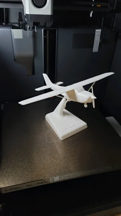 [Cessna 172] 1:48 Airplane Model - Free 3D Print Model - MakerWorld