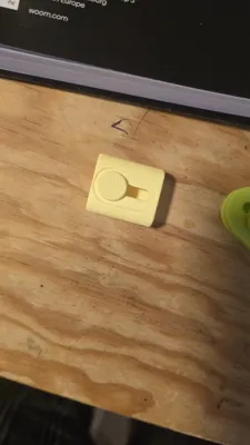 Strong Slim Modern Paracord Lock - Smooth & Skull by BATTCAVE - MakerWorld