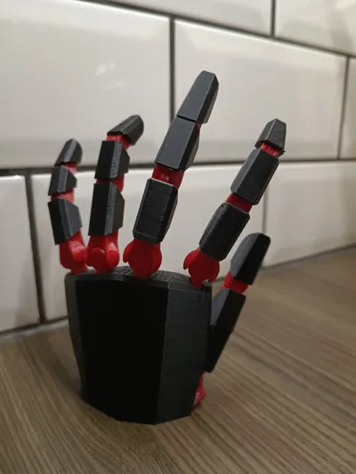 Dummy hand by Hugo MakerWorld: Download Free 3D Models