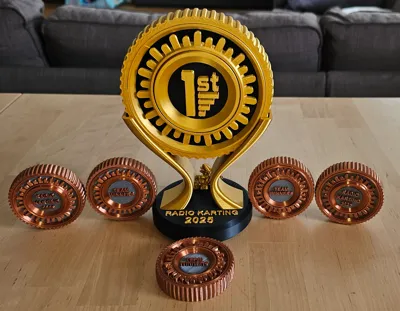 Fidget Medal Trophy (customize and spin!) by GlennovitS 3D MakerWorld ...