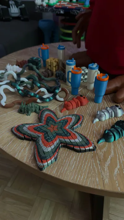 Sally The Symmetrical Flexi Starfish by 3D_Grandpa MakerWorld: Download ...