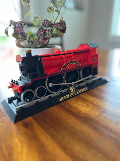 Harry Potter Train - Hogwarts Express by Savy Maker MakerWorld ...