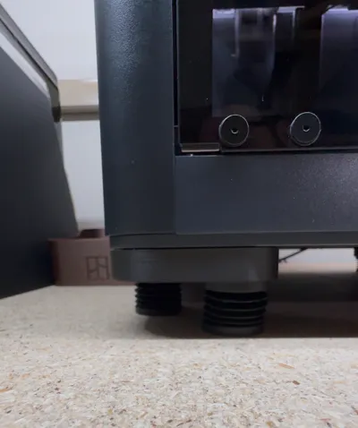 Flush Fit Dual Anti Vibration Feet by Kevbot. MakerWorld: Download Free 3D Models