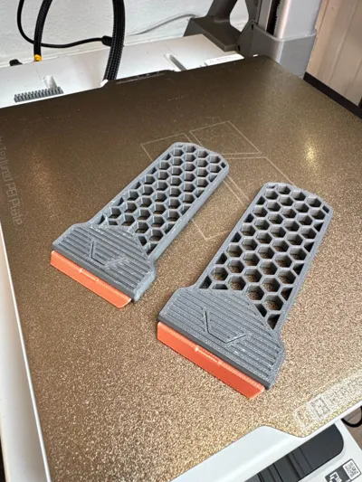 Bambu Lab A1 build plate aligner by Mike MakerWorld: Download Free 3D ...