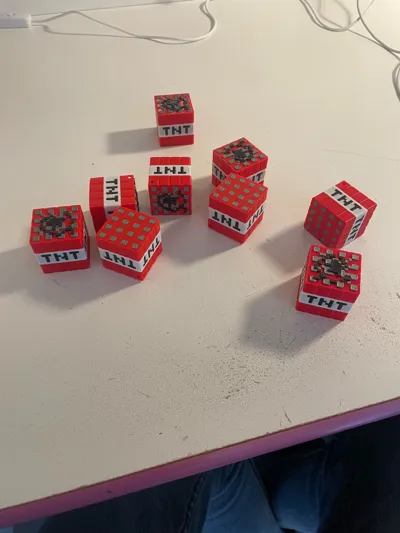 Keychain TNT Minecraft (MINI) Remixed by Alquimia de ideas MakerWorld ...