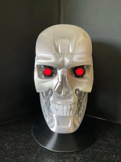 T800 Terminator Skull, Bust with stand Remixed by senfsaft MakerWorld ...