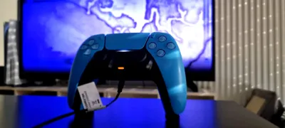 Invisible PS5 Controller Holder Minimalist by GianfLab MakerWorld ...