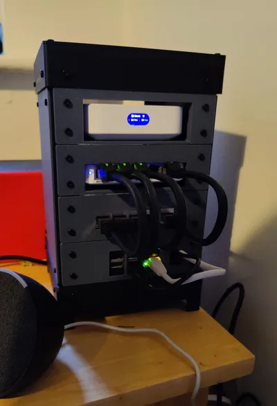Microlab - Mini Modular Home Server Rack by CB4DMakerWorld: Download ...