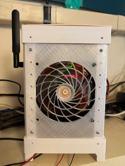 Microlab - Mini Modular Home Server Rack by CB4DMakerWorld: Download ...