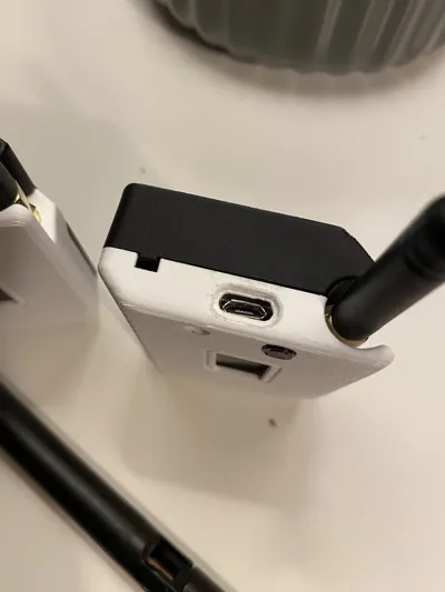 Meshtastic Case - Heltec v3 w/ 3000mAh Battery by KD9PPX MakerWorld: Download Free 3D Models