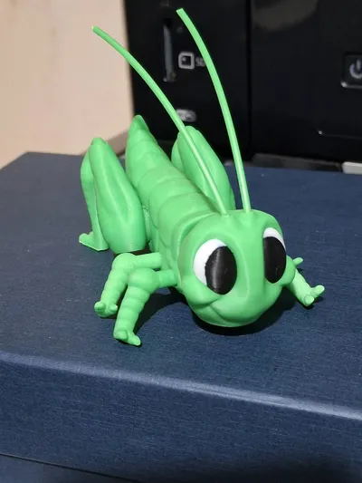Chitin Pals - Lively Grasshopper - Free 3D Print Model - MakerWorld