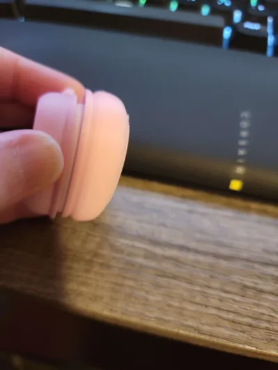 Clicky heart macaron keychain by Cozy Corner MakerWorld: Download Free 3D Models