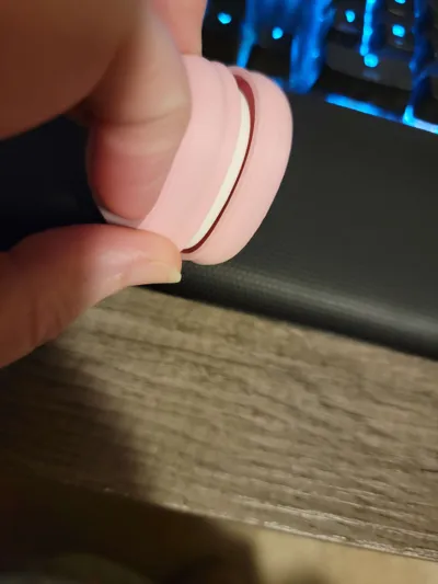 Clicky heart macaron keychain by Cozy Corner MakerWorld: Download Free 3D Models