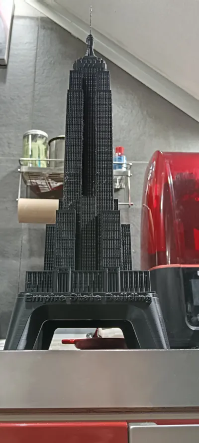Empire State Building Scale Model Display by maximdivirgilio - MakerWorld