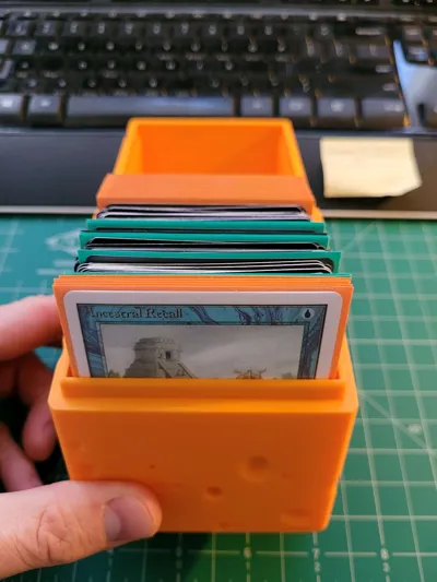 Cheese - Hinged MTG Commander Deck box - Free 3D Print Model - MakerWorld