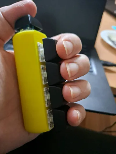 5 Finger Fidget Clicker by CV3DP MakerWorld: Download Free 3D Models