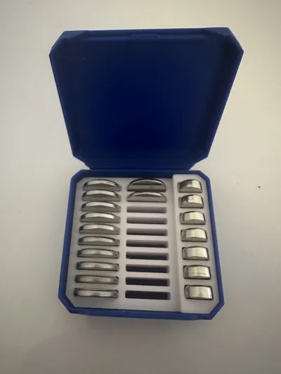 Clamshell Parts Box Coin Cell enclosure by hargo - MakerWorld
