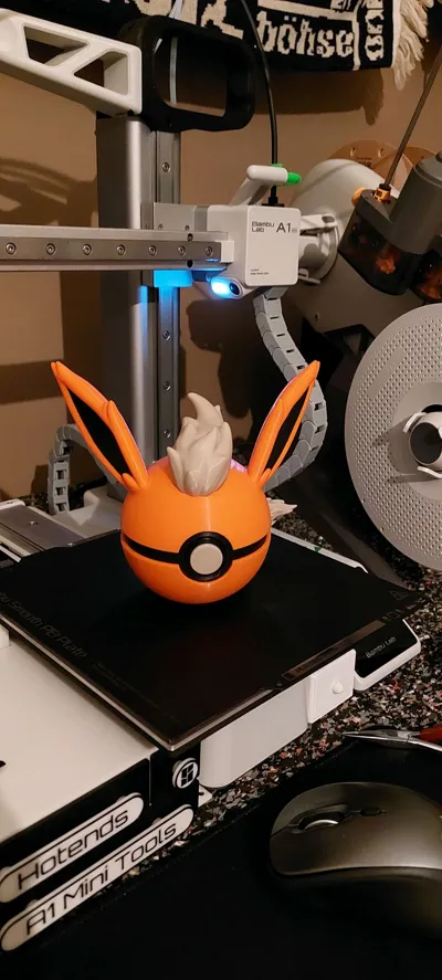 Flareon Ball - Pokemon - Pokeball Functional by Torikami MakerWorld ...