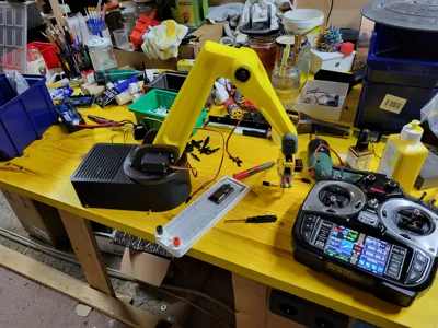 Brazo robótico con servo y Arduino por Emre Kalem MakerWorld: Descarga Modelos 3D Gratuitos