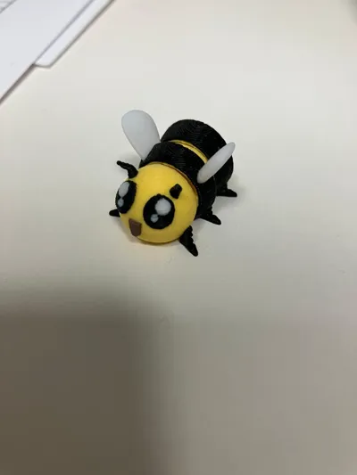 Articulated Cute Bee by Waffly3D MakerWorld: Download Free 3D Models