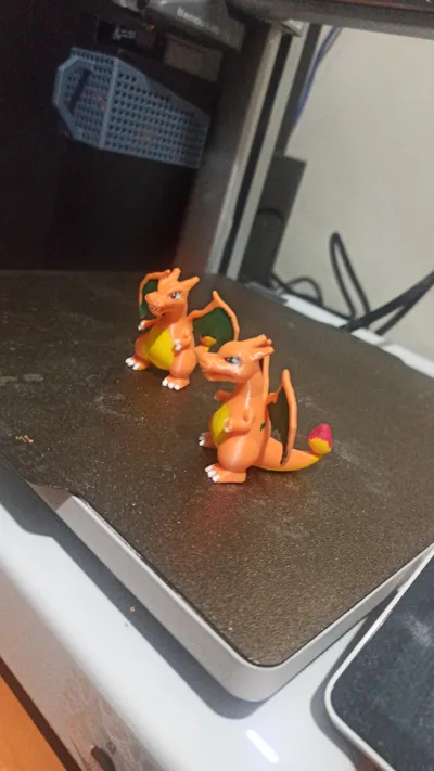 Mini Charizard por Varun MakerWorld: Descarga Modelos 3D Gratuitos