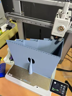 Toploader Display Stand by jwinterhouse - MakerWorld