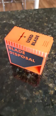 Blade Disposal - Container Box by K-Studio.ca - MakerWorld