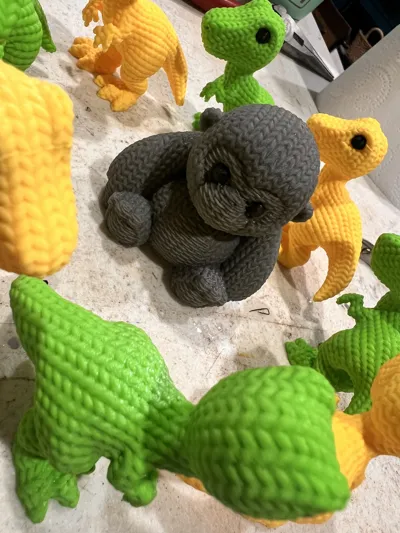 Knitted Gorilla – Strong and Sweet! by TomczukCustoms - MakerWorld