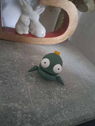 REPO ROBOT CROUCHED - posable and disposable by DanishFish MakerWorld ...