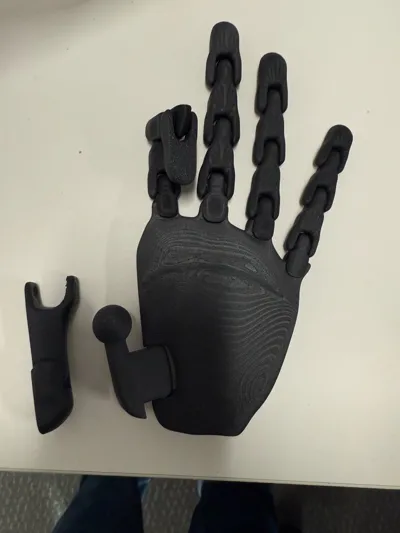Poseable articulated hand model Remixed by aki-racing MakerWorld ...