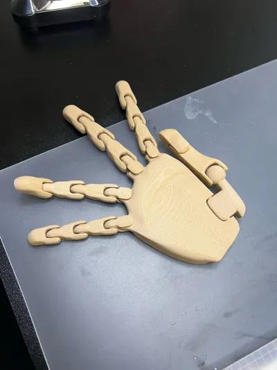 Poseable articulated hand model - Free 3D Print Model - MakerWorld