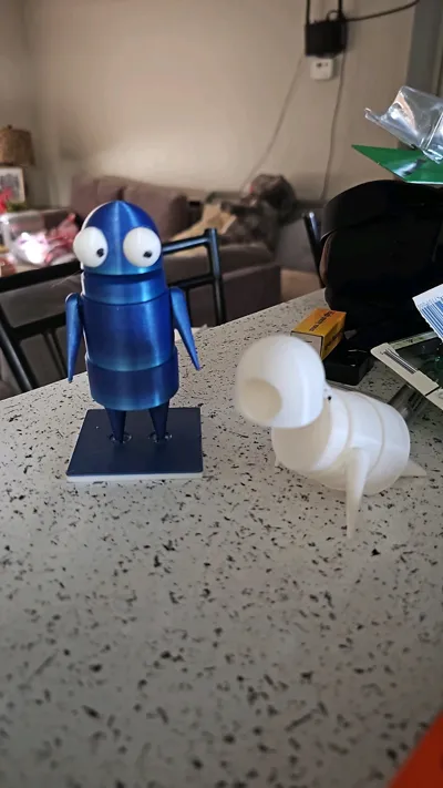 Personaje R. E. P. O. (semibot) por inv4d3r - MakerWorld