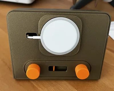 Retro Radio MagSafe Charger by EBengineeringMakerWorld: Download Free ...