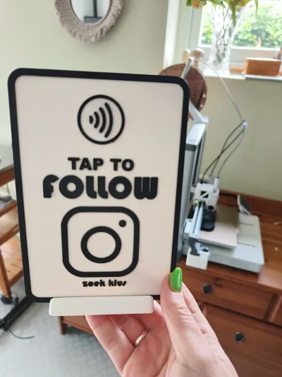 NFC Tap-to-Follow 3D Display Stands for Business by B3D Studio ...