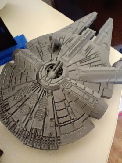 Millennium falcon split for easy printing by ScottKeiden MakerWorld ...