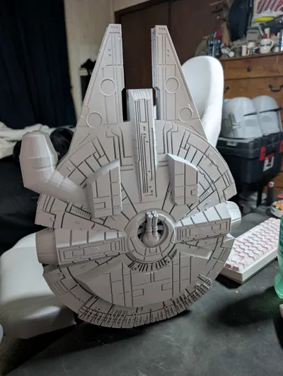 Millennium falcon split for easy printing - Free 3D Print Model ...