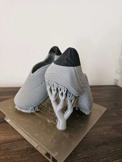 Bubbleberry - a 3D printed round-toe casual shoe by CloudBerry ...