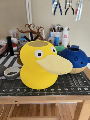 Sprayduck | Entonkanne | Psyduck Watering Can by Mishiro Studio ...