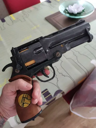 Hellboy – Good Samaritan Revolver Prop Replica - Free 3D Print Model ...