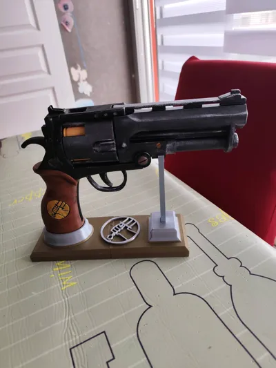 Hellboy – Good Samaritan Revolver Prop Replica - Free 3D Print Model ...